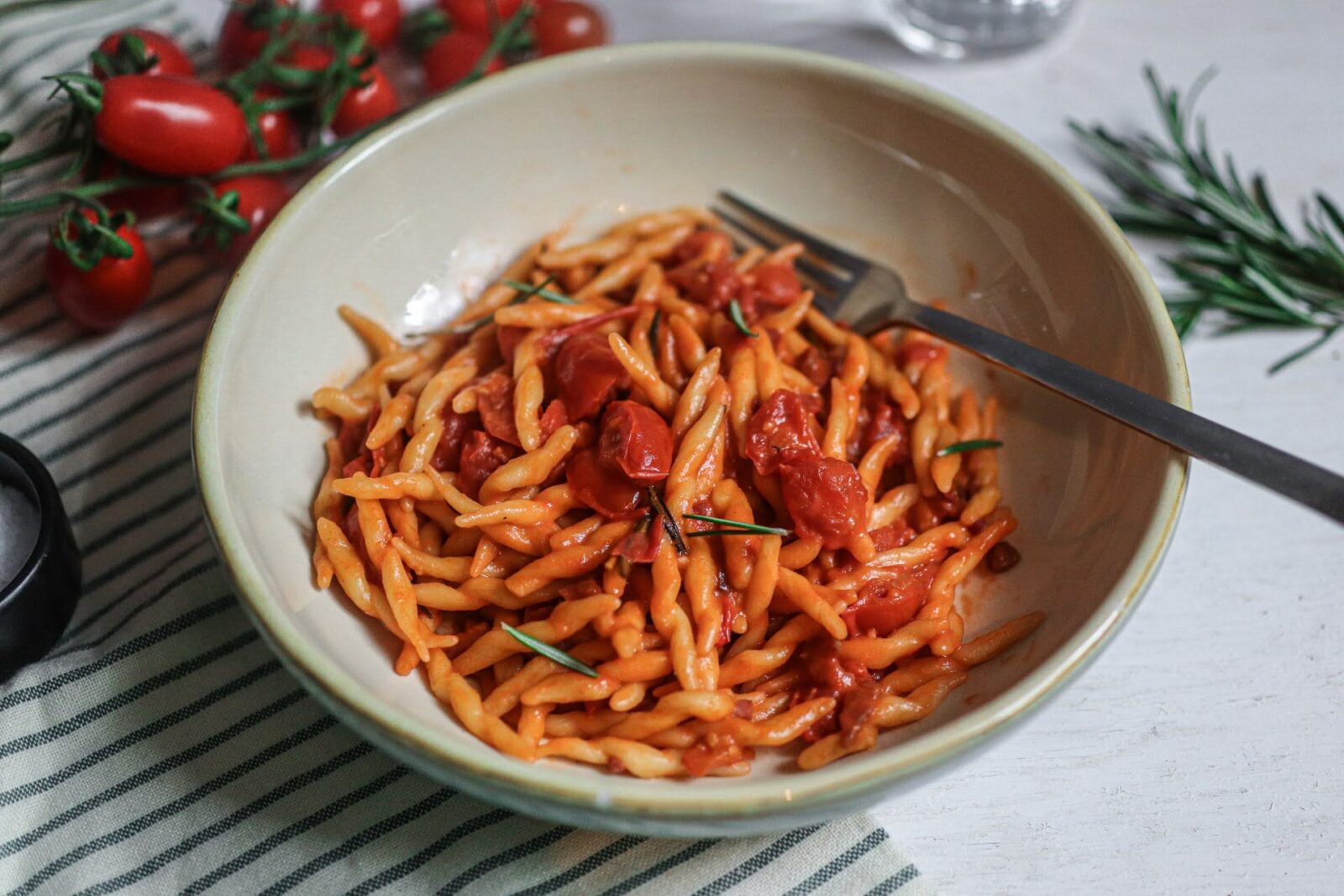 Pasta al Fumo aus der Toskana: knusprig, rauchig und cremig